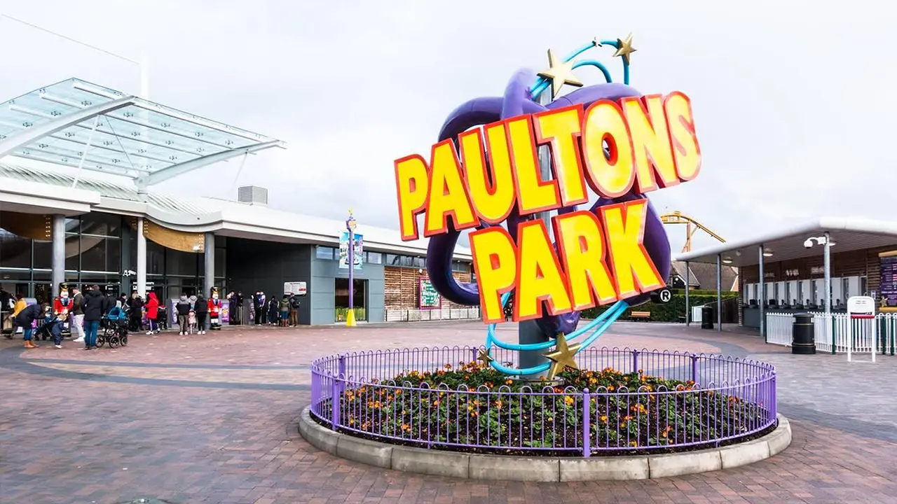 Memphis Holidays | Paultons Park - London